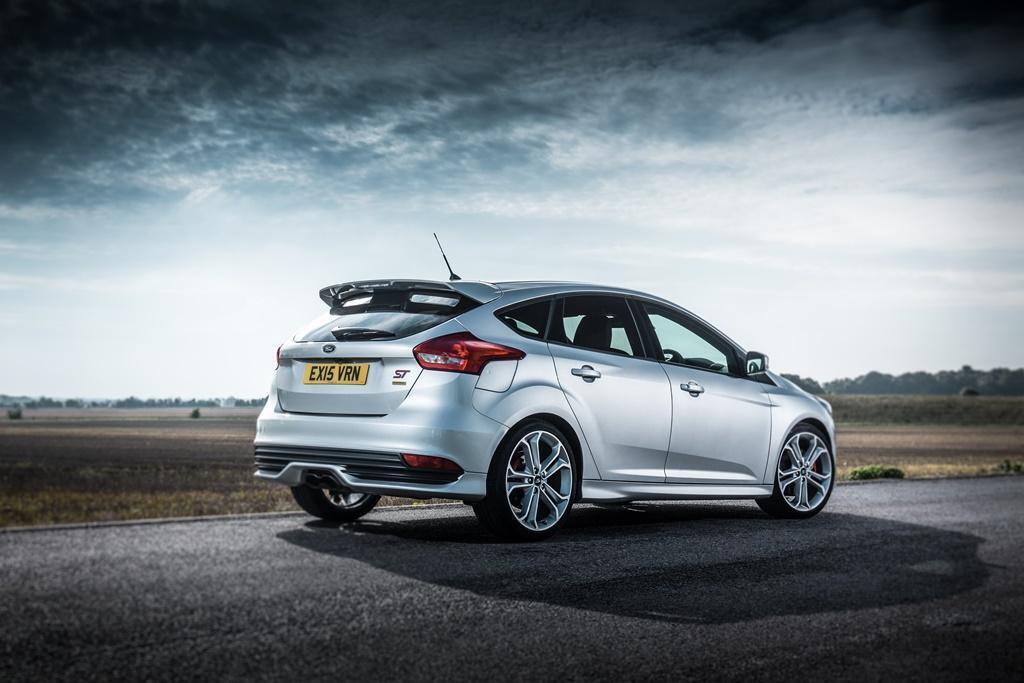 Ford Focus ST เสริมแรงใหม่ 275 แรงม้าเอาใจผู้ดีขาซิ่ง | AUTODEFT ข่าวรถยนต์ รีวิวรถ รถใหม่ รถออก ...